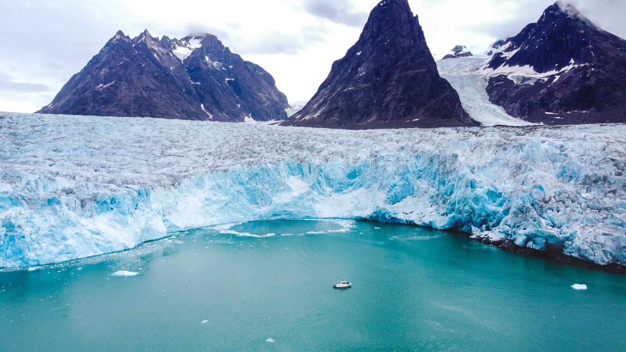 Maniitsoq Tour Boat - Destination Arctic Circle